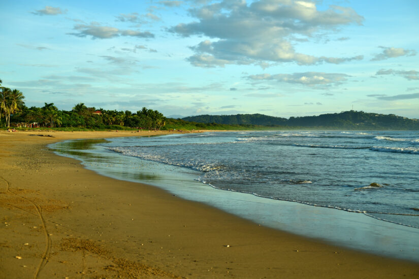 Playa Negra. Qué ver y hacer en este paraíso surfista en Puerto Limón ...