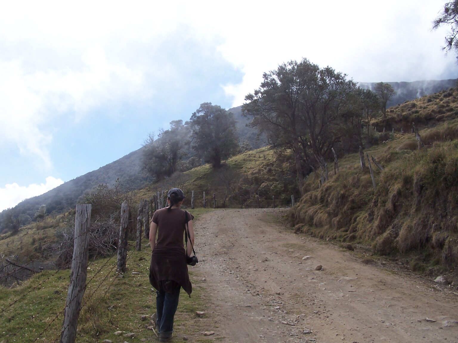 Guía para visitar el Volcán Turrialba, un parque natural impresionante ...