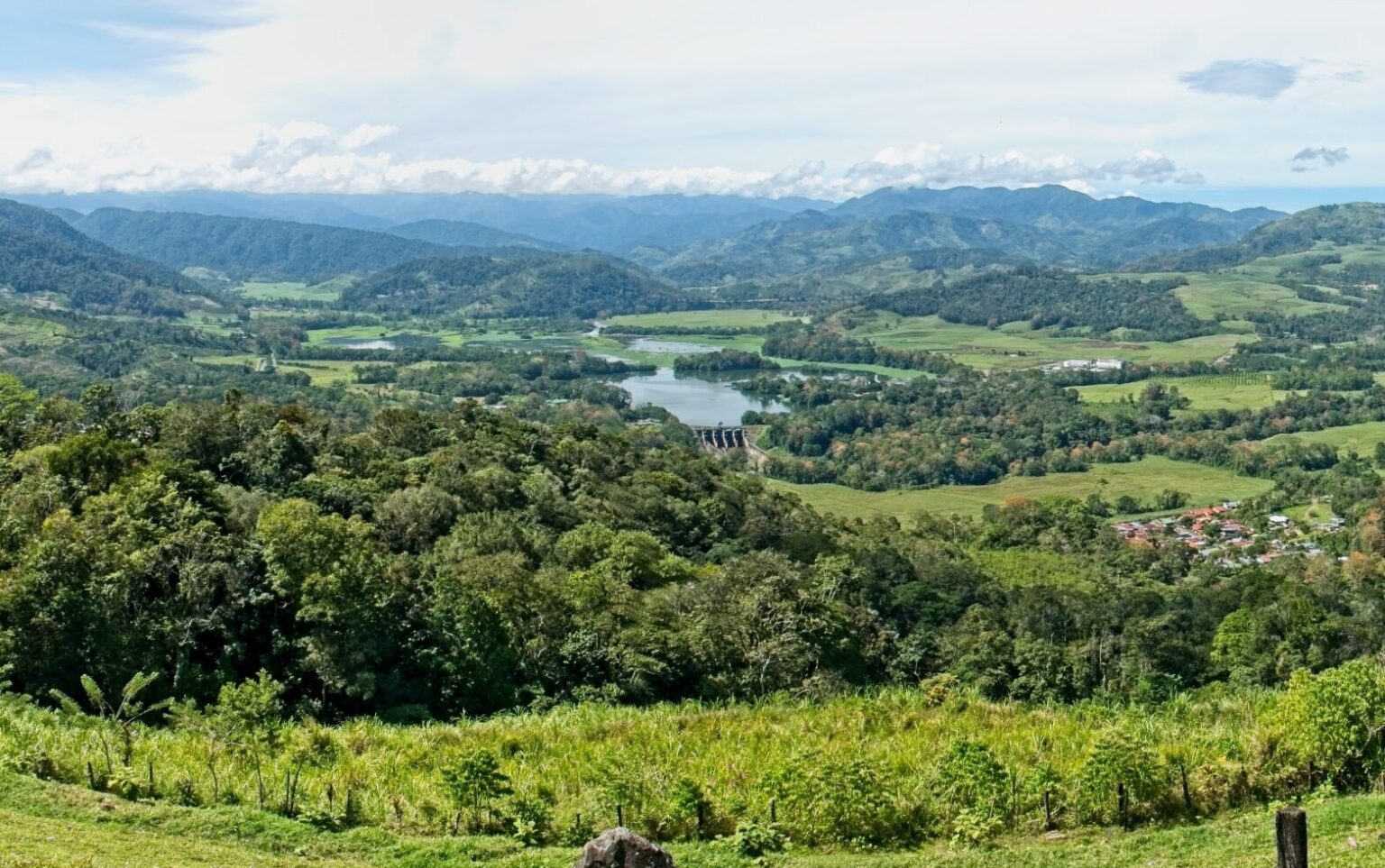 Guía para visitar el Volcán Turrialba, un parque natural impresionante ...